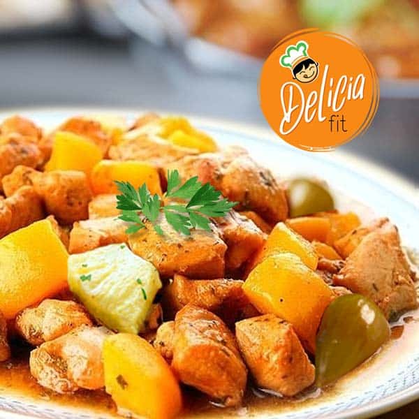 Frango à Califórnia com Purê de Batata (esgotado) - Delícia Fit